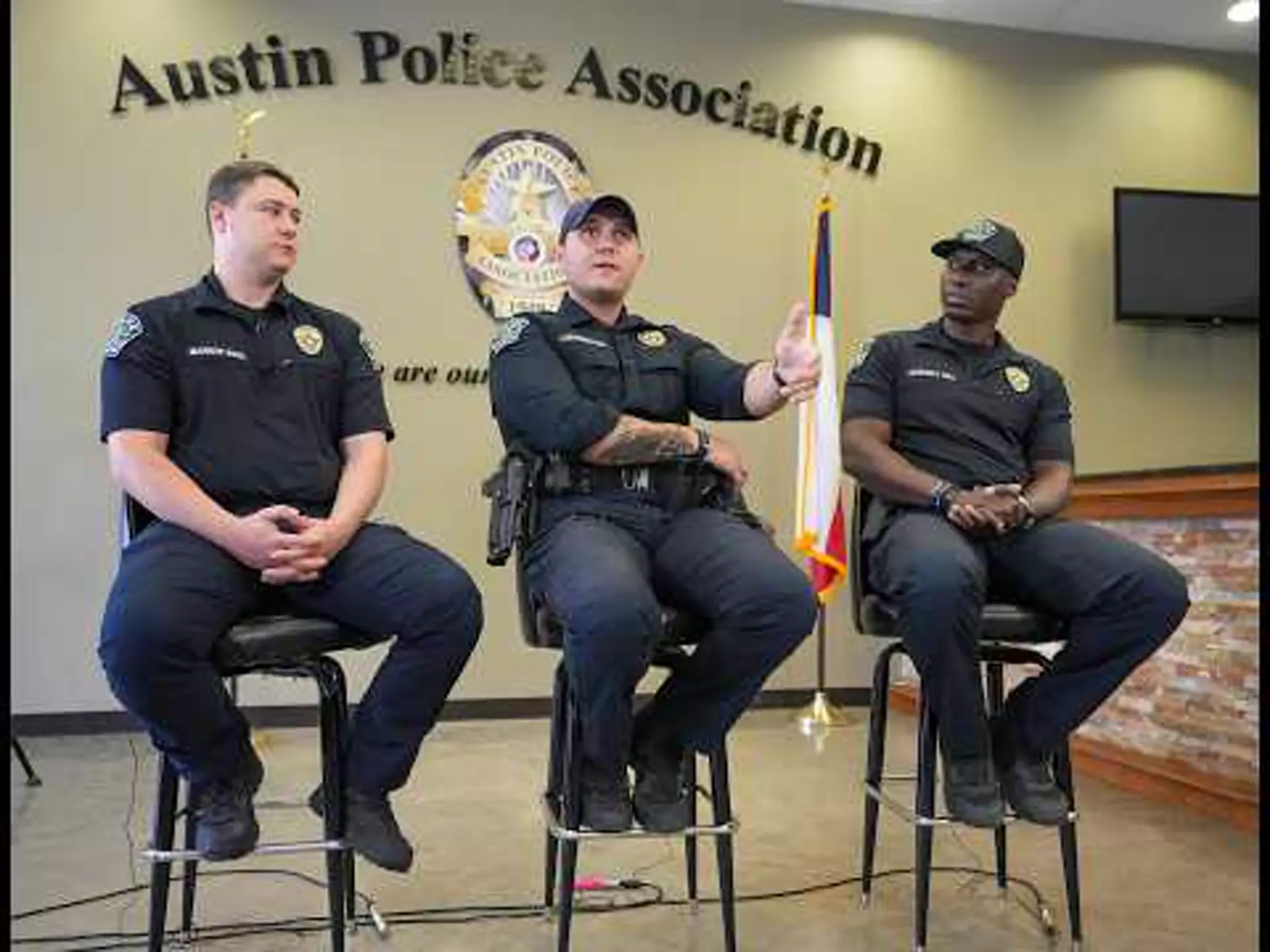 Watch: For the first time, Austin police recount running to Buford's to ...