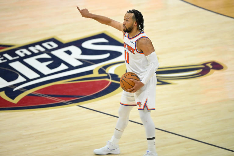 New York Knicks notebook: Donald Trump will visit MSG, Jalen Brunson ...