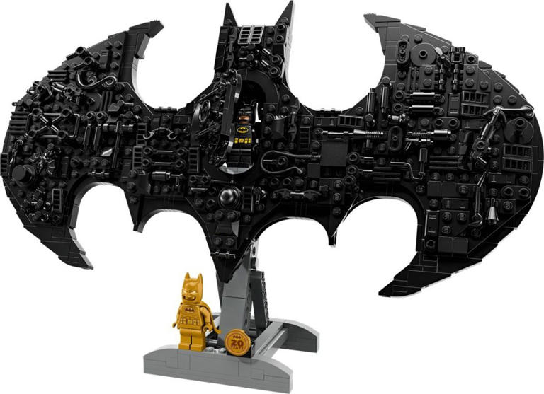 LEGO Batman legacy of the dark knight Batmobile sets unlock in-game content