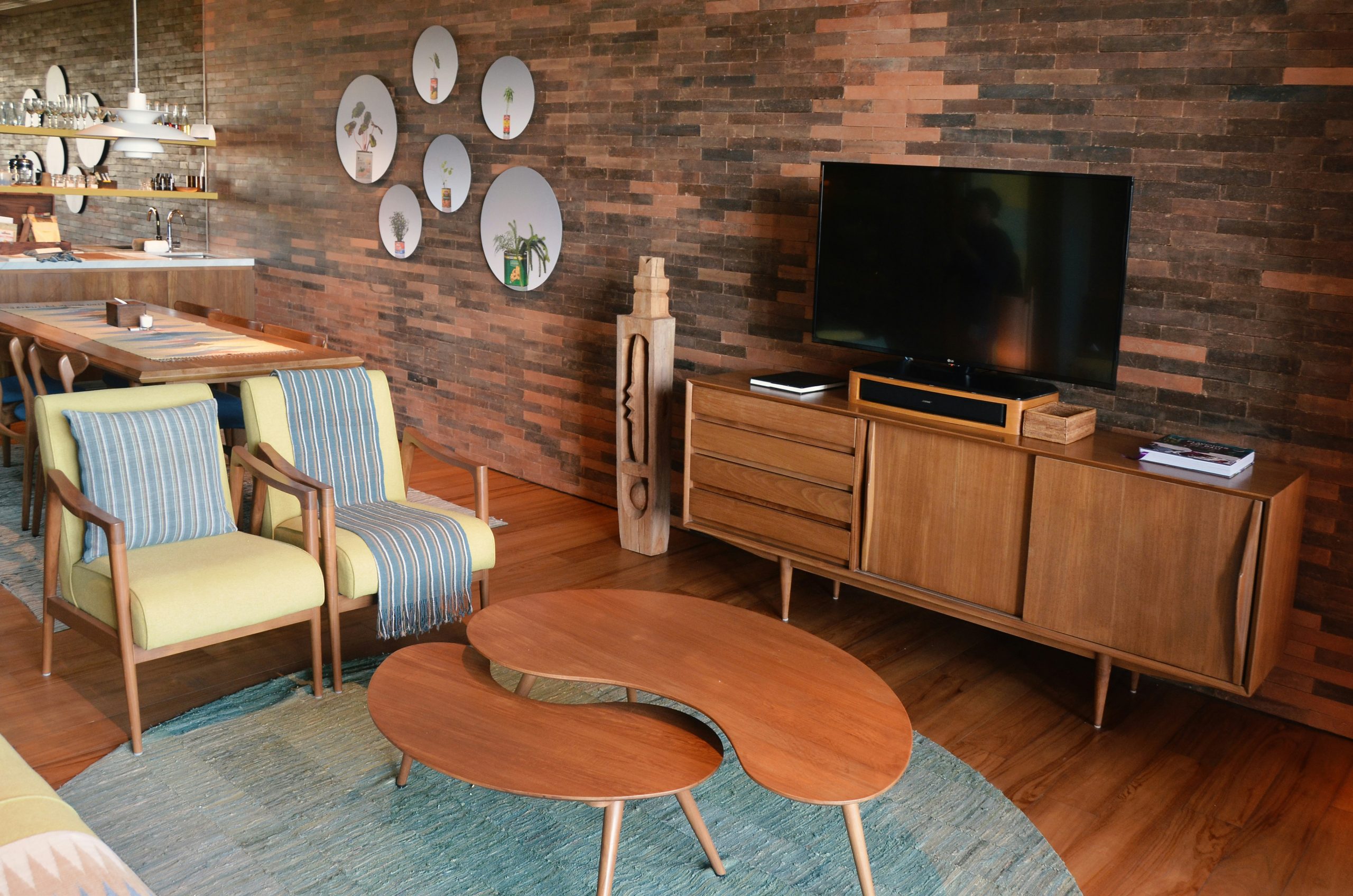 17 secrets to finding authentic mid century modern decor