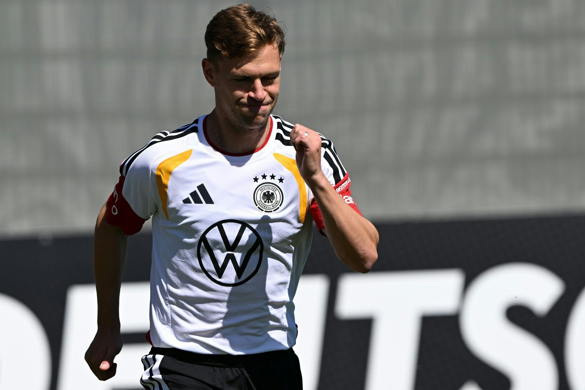 Kimmich zeigt kein Verständnis: DFB-Kapitän verteidigt die Rückkehr von ...