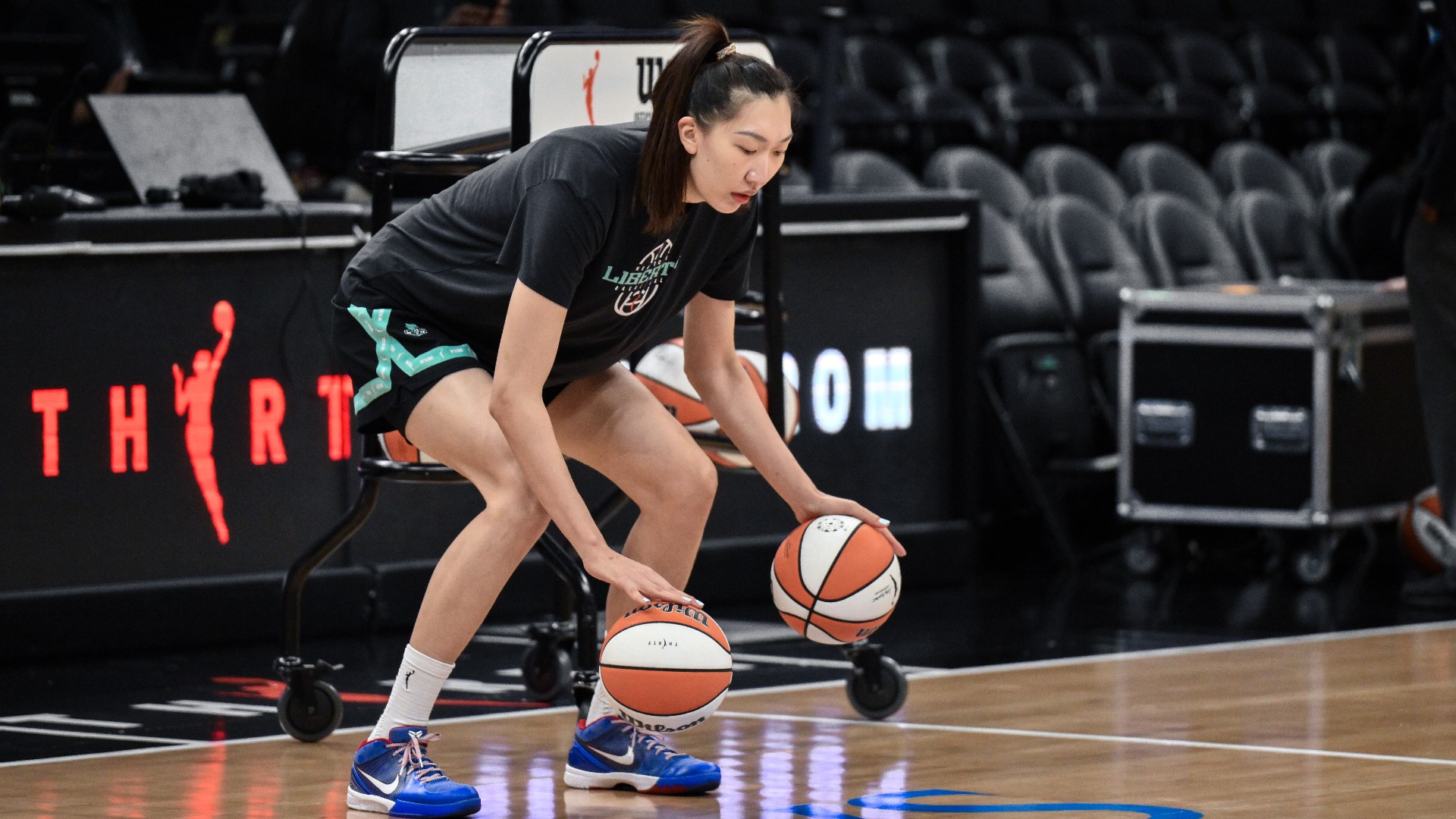 Han Zu leads China in FIBA and shines with Perth Lynx