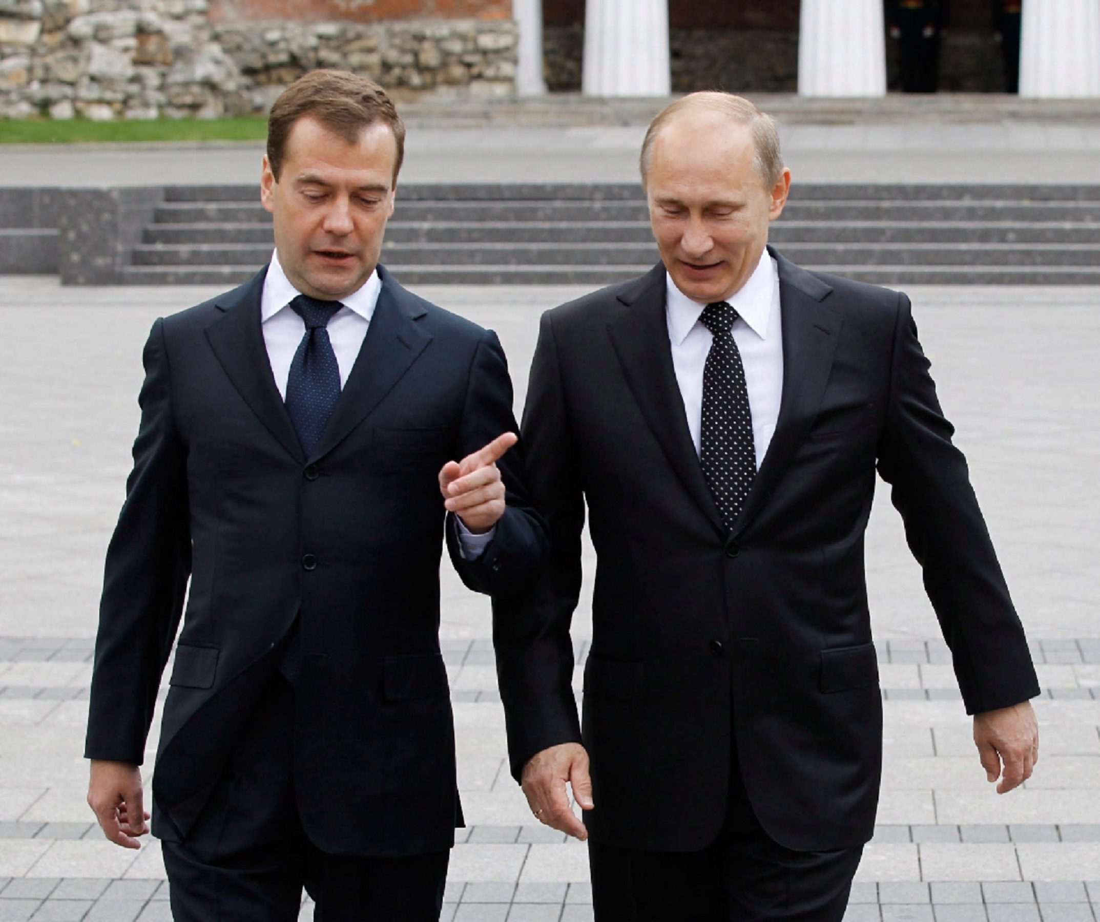 Drone russo in Romania, Medvedev minaccia l'Ue: «Il sonno è finito». L ...