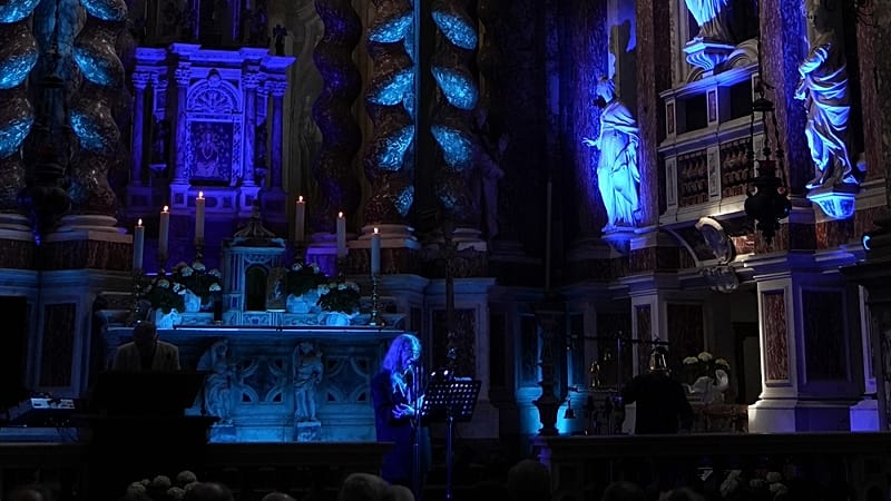 Biennale von Venedig: Patti Smith und Soundwalk Collective performen ...