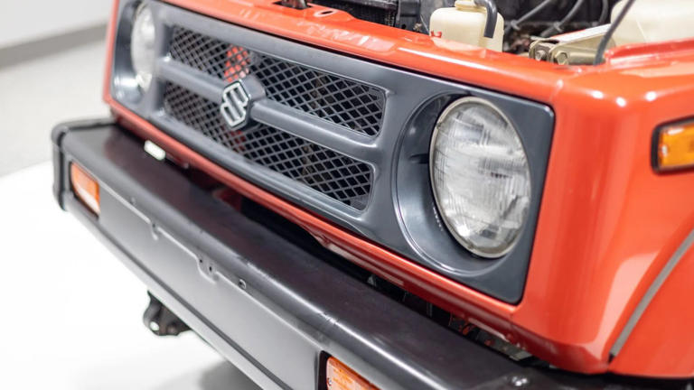 The best off-road beater for $8,000: Jeep Wrangler vs. Suzuki Jimny