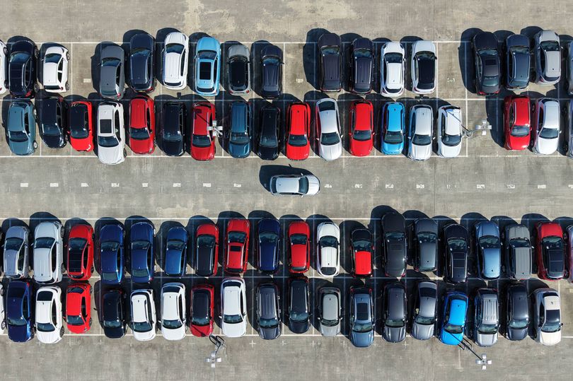 Devon drivers warned over 'easy to miss' parking signs costing up to £130