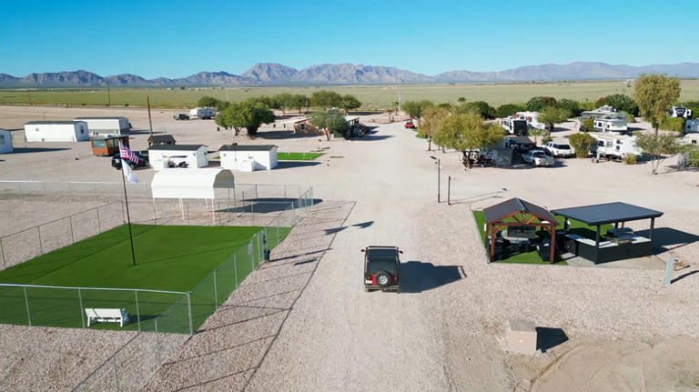 Between Los Angeles and Phoenix is Arizona's desert community with ...