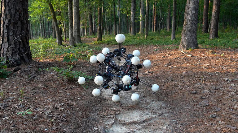 This weird 20-legged robot moves like nothing else on Earth and it ...