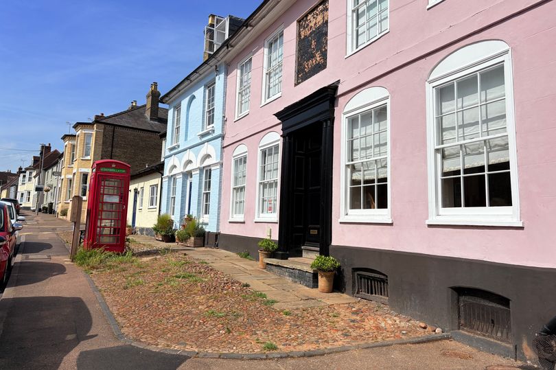 'Brilliant' village with travel links to 'die for' but a busy road ...