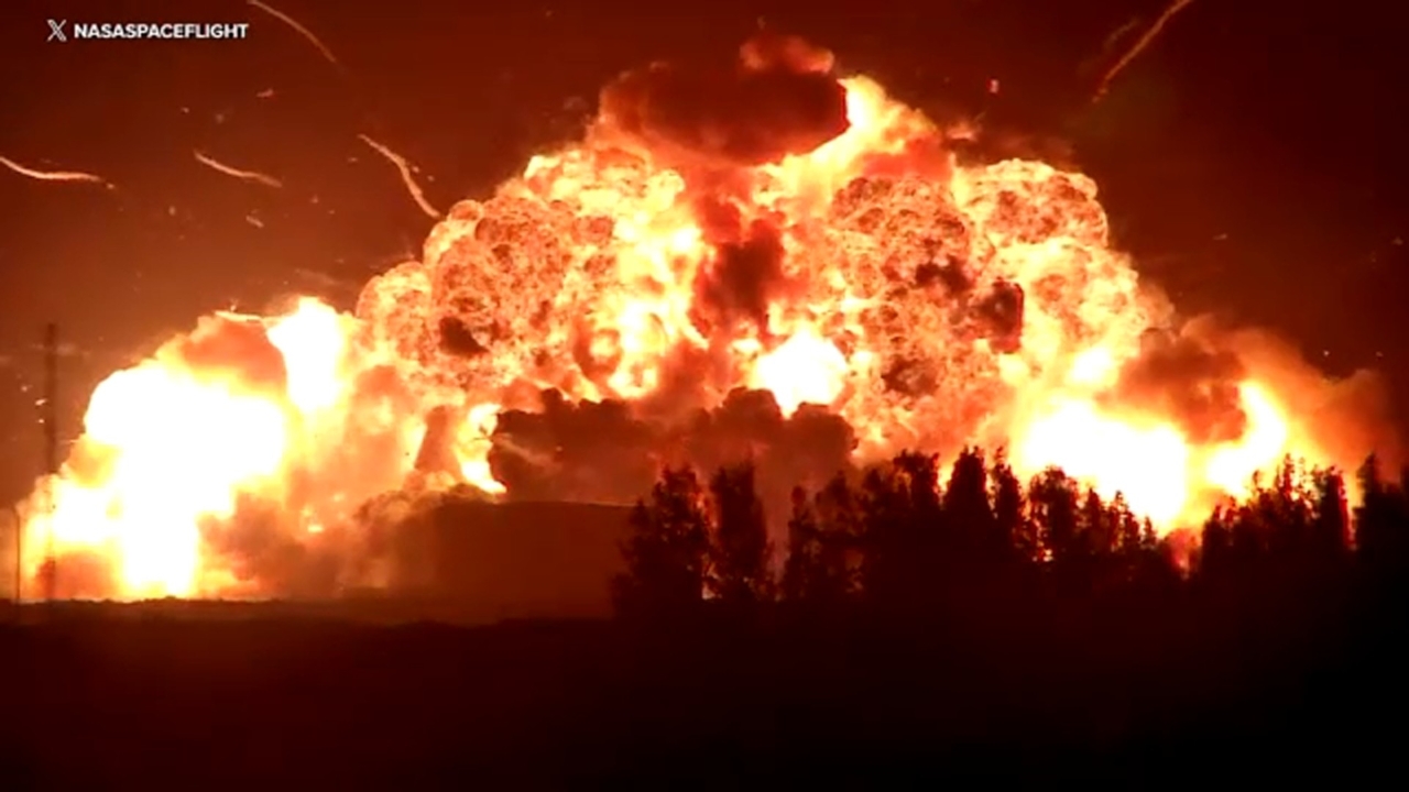 Blue Origin rocket explodes during ground test at Cape Canaveral