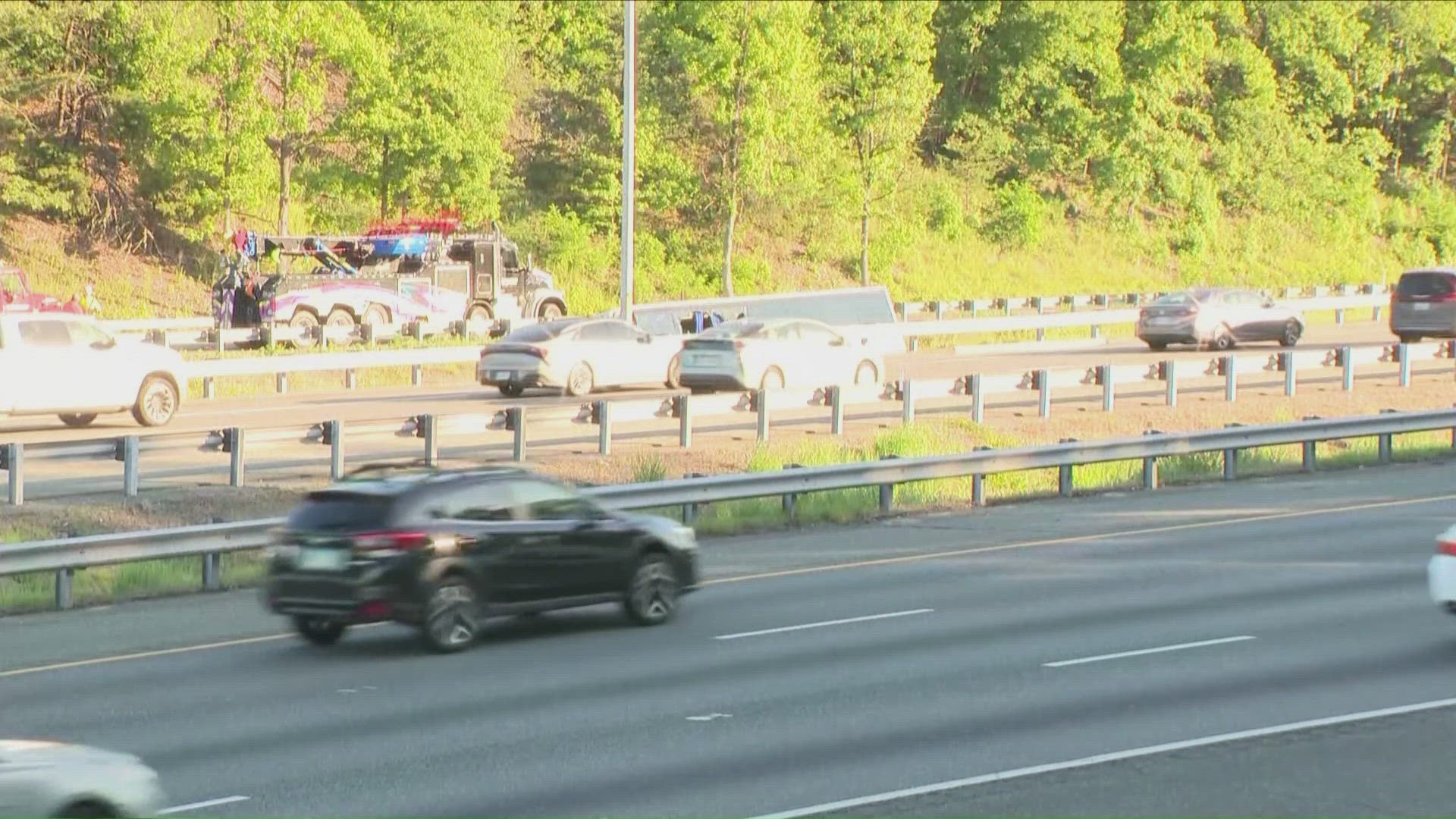 5 killed, dozens injured in Virginia bus crash