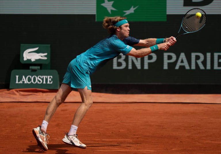 Tennis-Rublev's red mane grows on fans as results shift perception