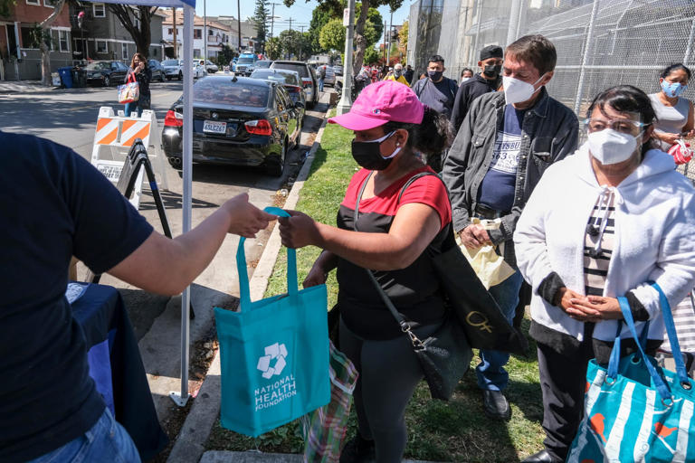 New CalFresh work requirements spark fears of higher demand at food banks