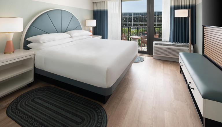 Sheraton Orlando completes renovation of 490 guest rooms