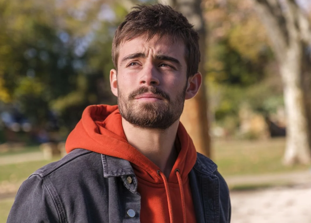 Clément Rémiens et la famille de « Demain nous appartient » saluent ...