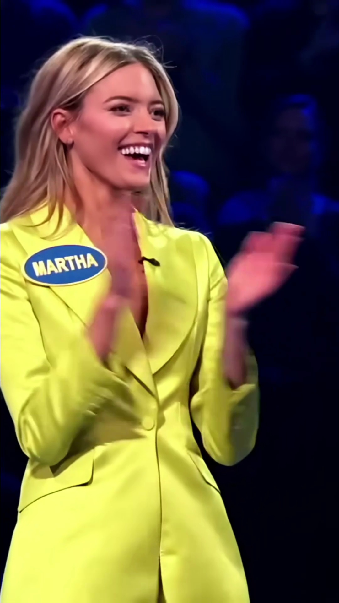 Martha Hunt crushes fast money on Celebrity Family Feud