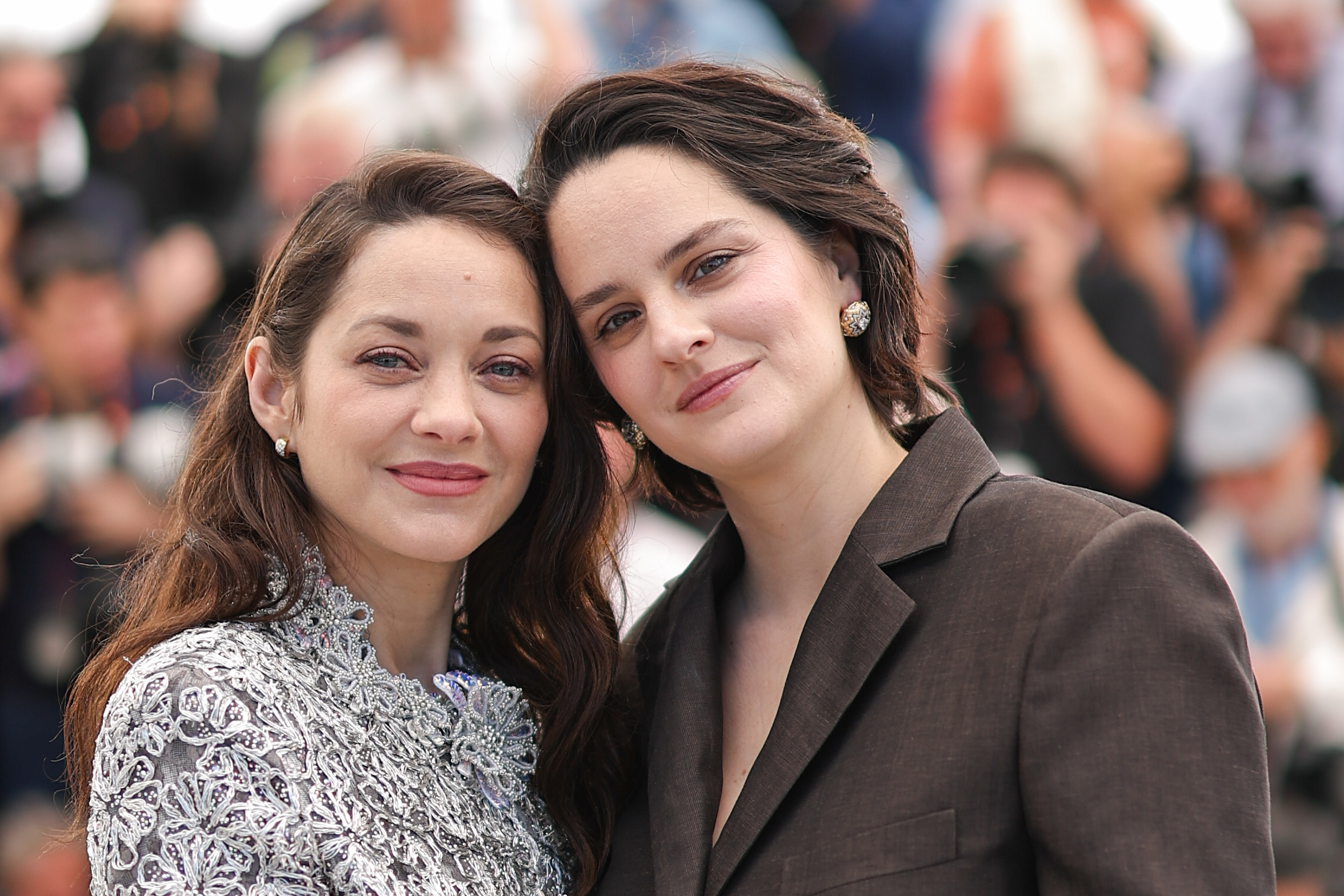 Noémie Merlant raconte sa rencontre avec Marion Cotillard : "On a eu du ...