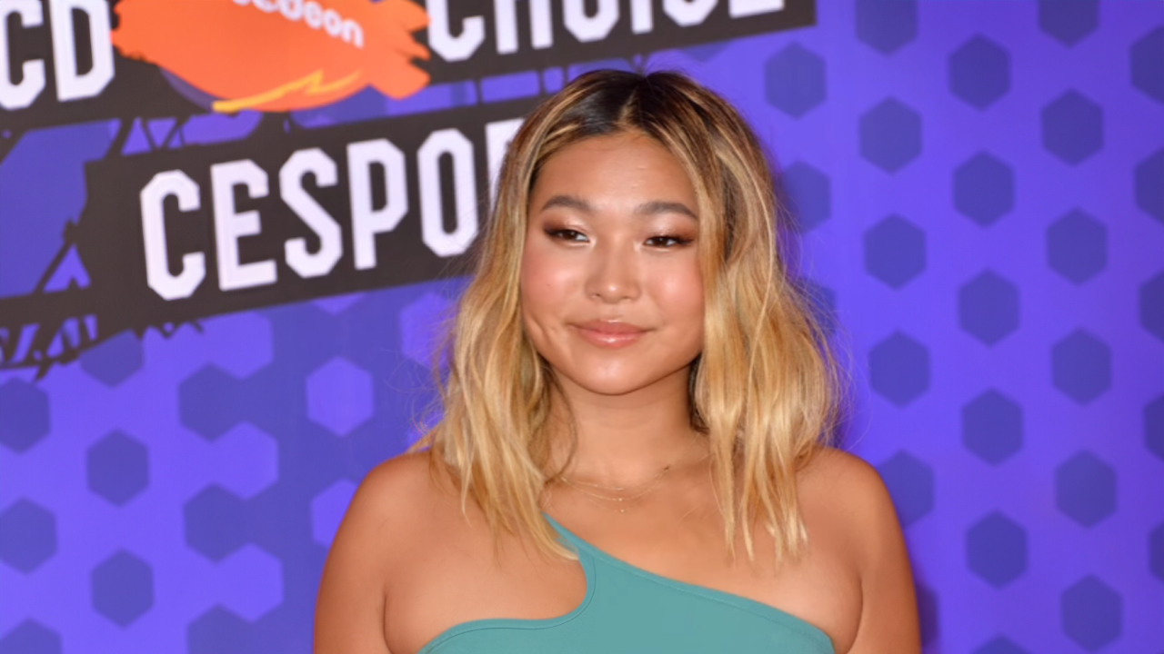 Doctor reacts to Chloe Kim plastic surgery speculation