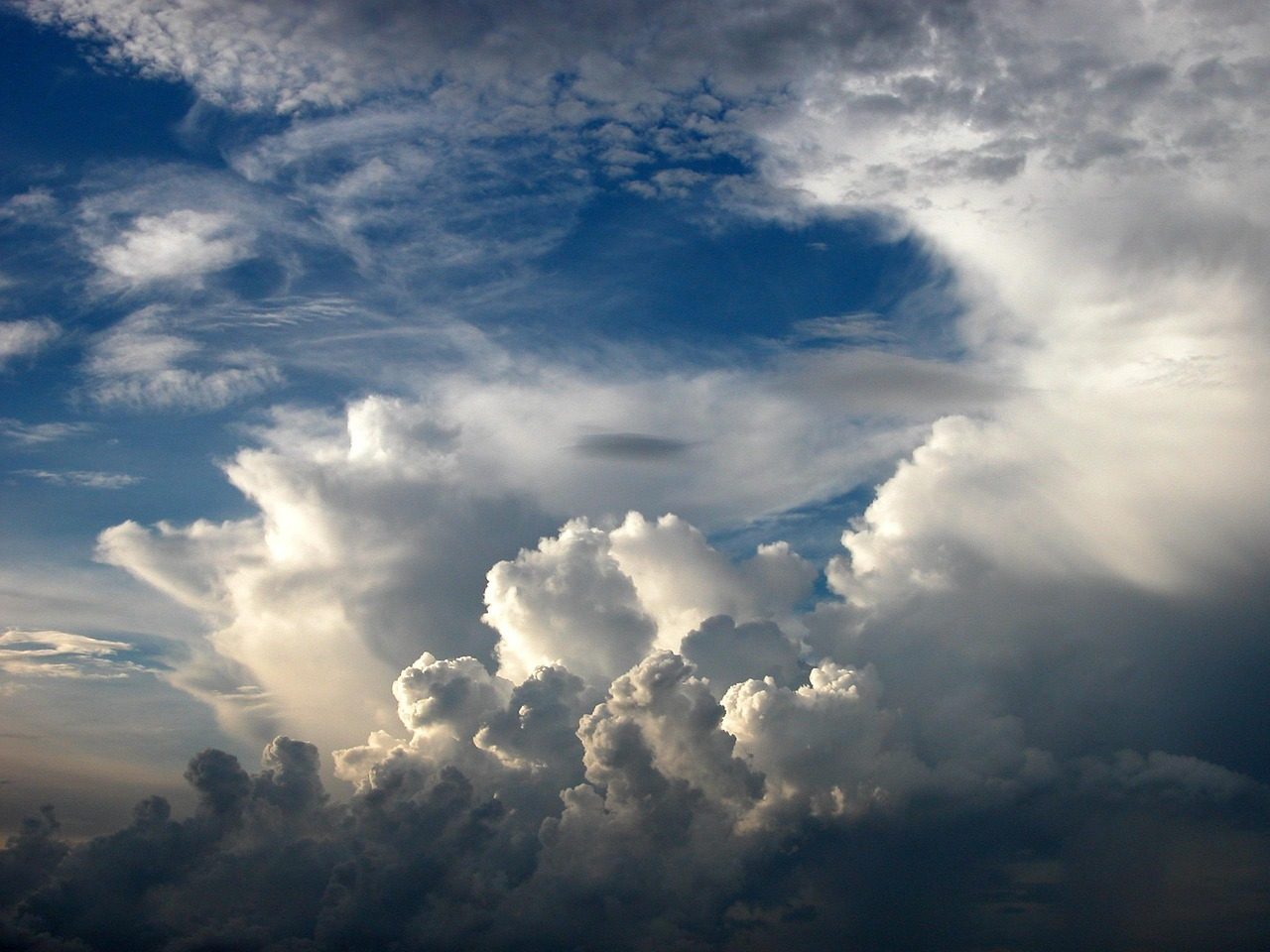 The micro-sensors currently floating in the stratosphere to track heat