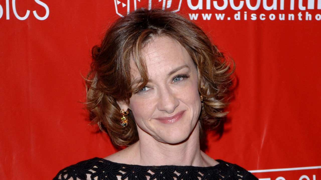 Joan Cusack looks unrecognizable in first red carpet appearance in more ...