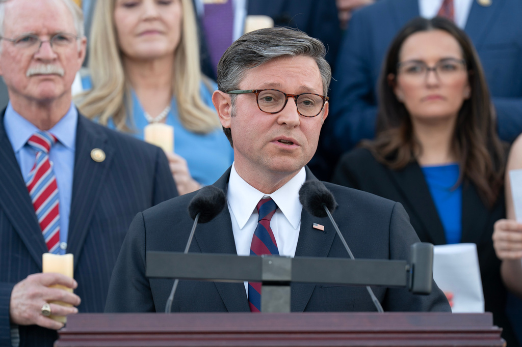 Mike Johnson’s chief of staff to leave the speaker’s office