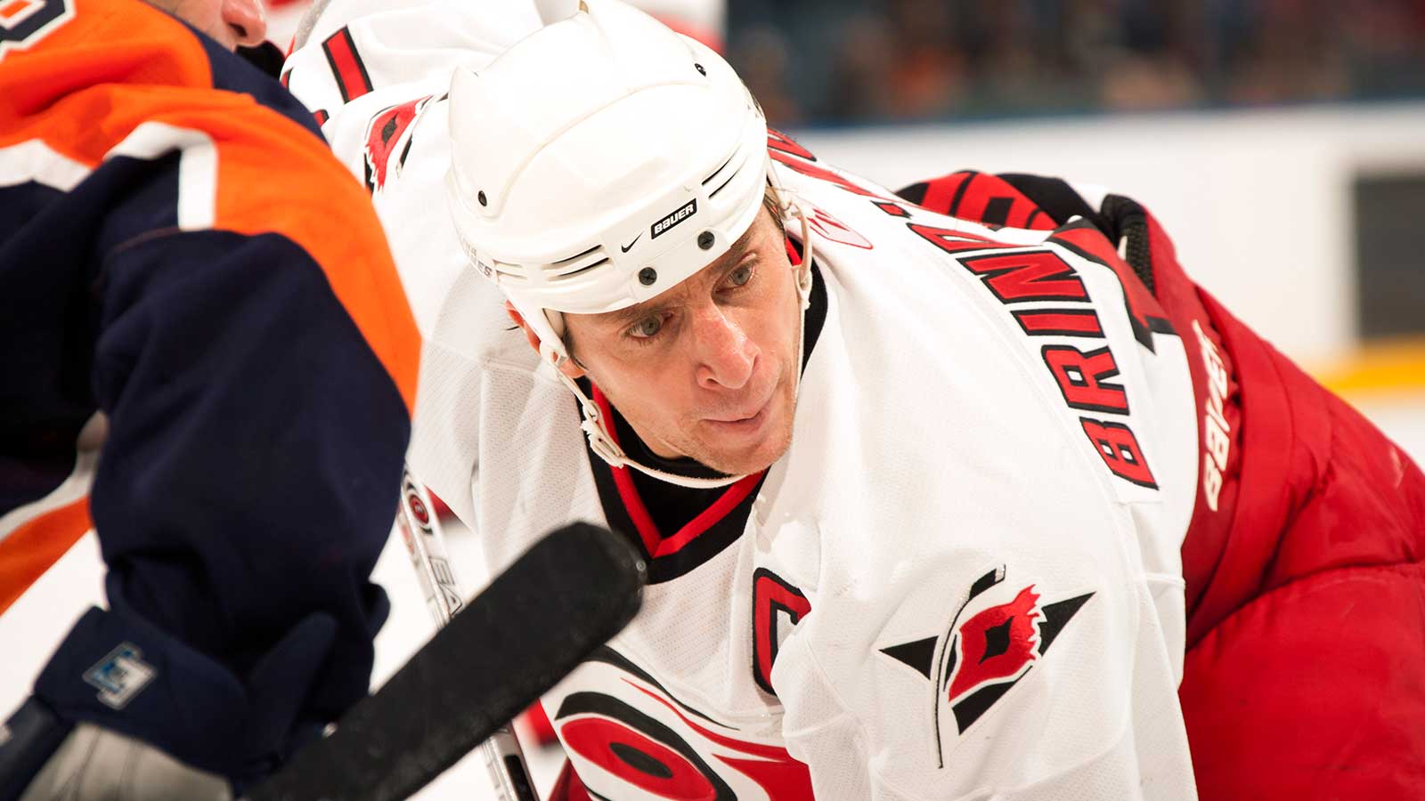 Rod Brind’Amour 2006 throwback Hurricanes video emerges ahead of Game 5
