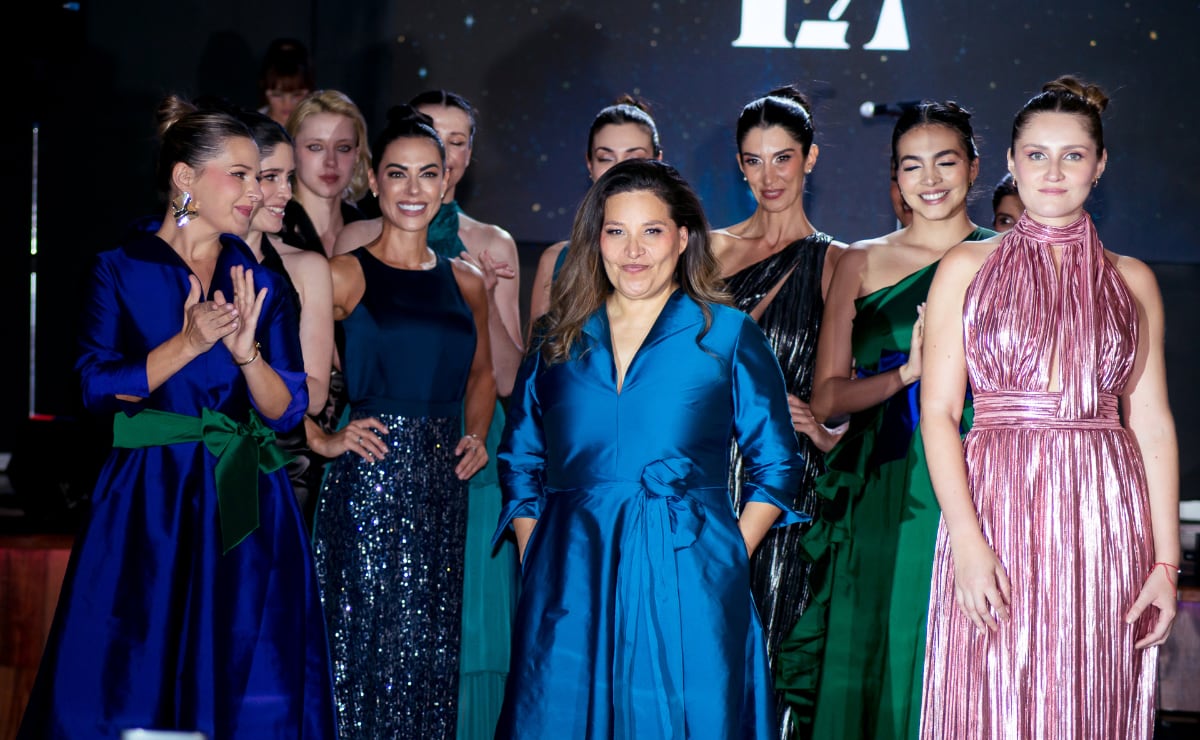 Sara García presenta "Lluvia de estrellas", vestidos para graduación
