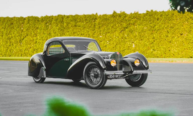 Californie : Abandonnée par son propriétaire, cette Bugatti Type 57SC ...