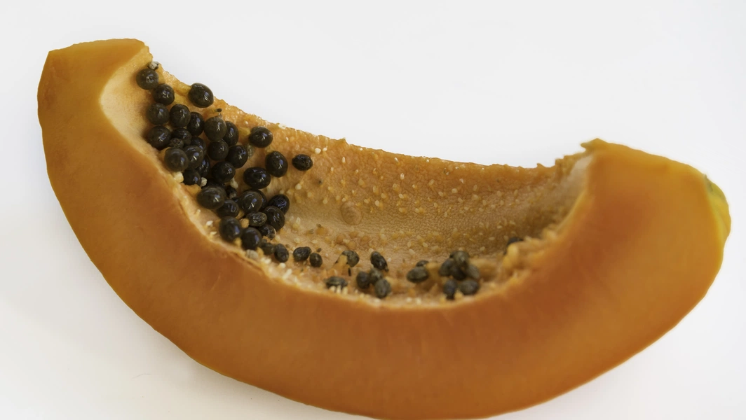 Experts outline benefits and risks of eating papaya daily