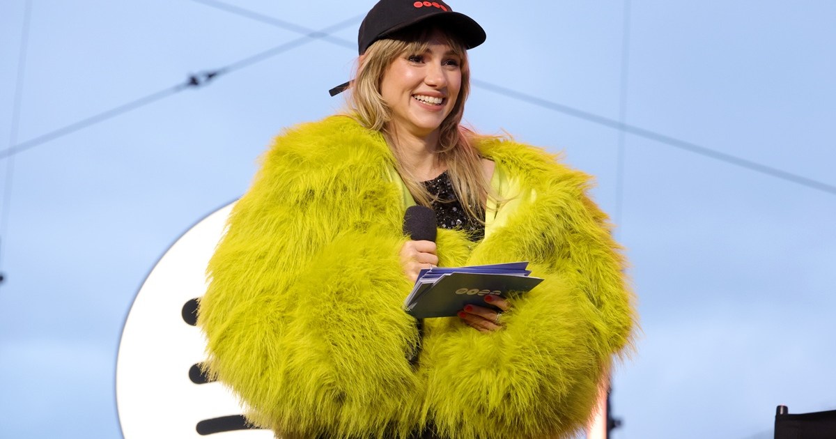 Suki Waterhouse reveals how motherhood helped rebuild her relationship