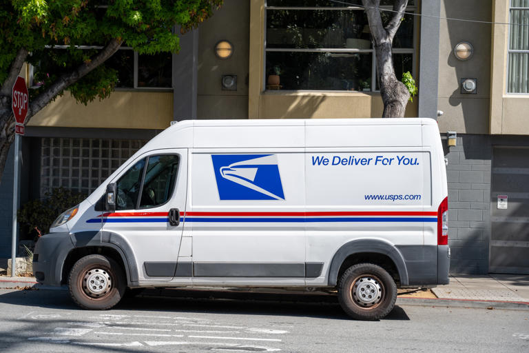 USPS, DHL eCommerce strike $10B multi-year last-mile delivery deal