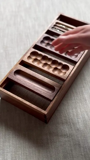 Building a walnut bubble box organizer from scratch