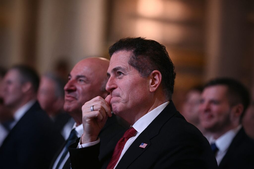 Dell stock rally shakes up world's richest list: Michael Dell passes ...