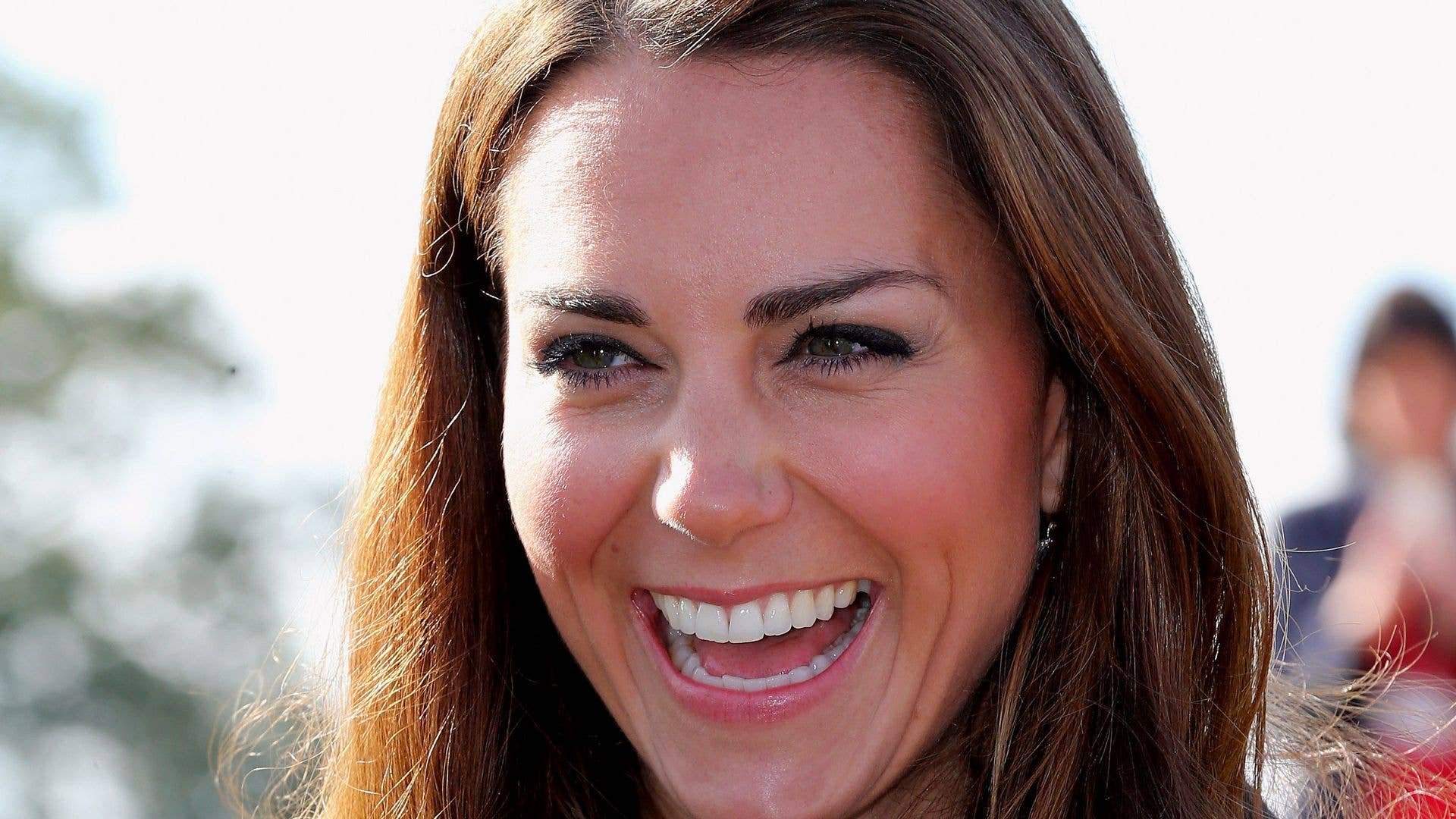 Princess Kate was a heatwave style muse in elegant halterneck sundress ...