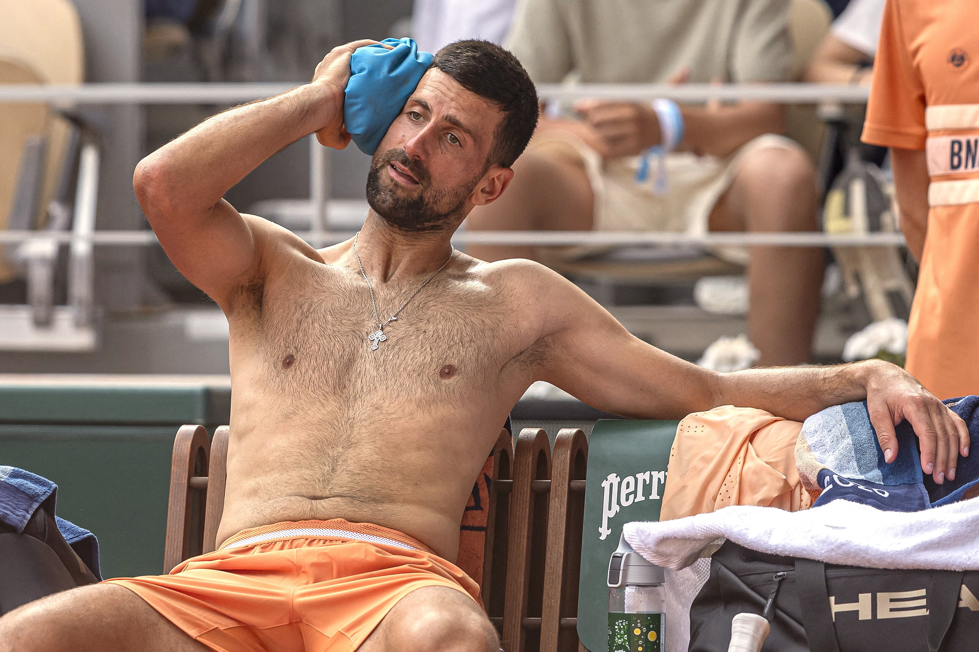 A Roland Garros morìa di teste di serie, fuori anche Djokovic