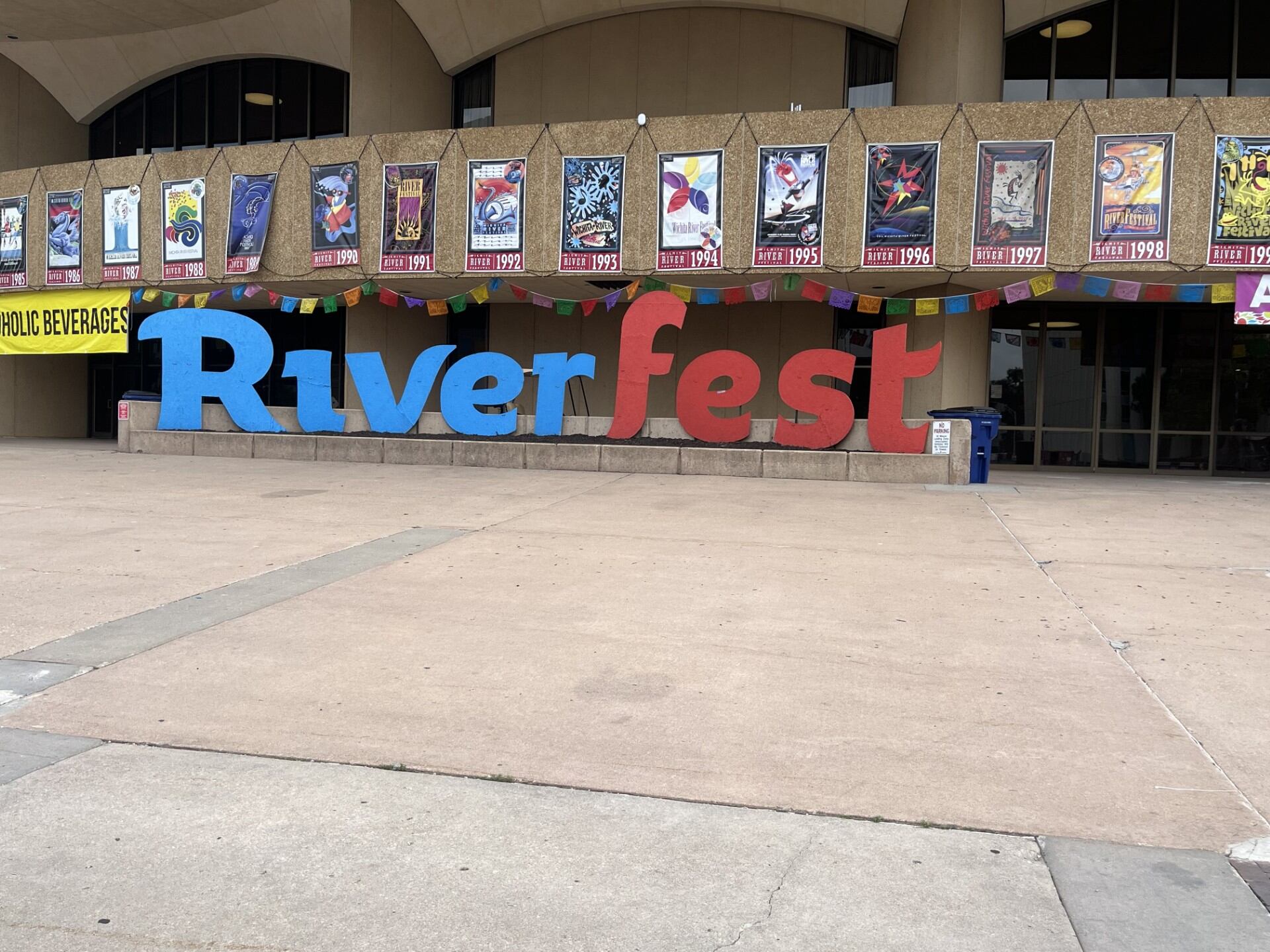 Weather forces delays, rescheduling at Wichita Riverfest