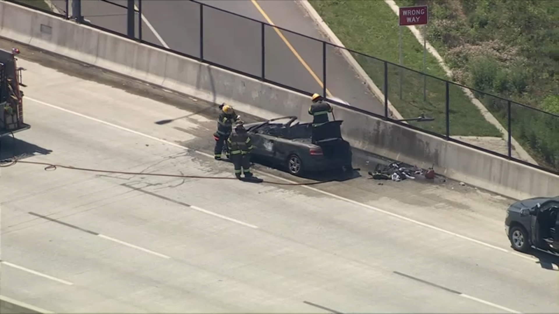 Car fire closes I-95 southbound in Philadelphia