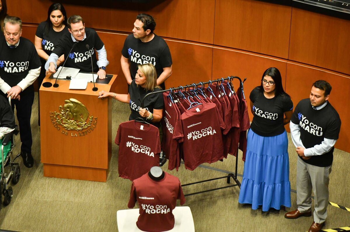Ricardo Anaya invita a legisladores morenistas a portar playera de ...