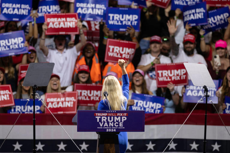 Marjorie Taylor Greene issues chilling MAGA warning while waving ...