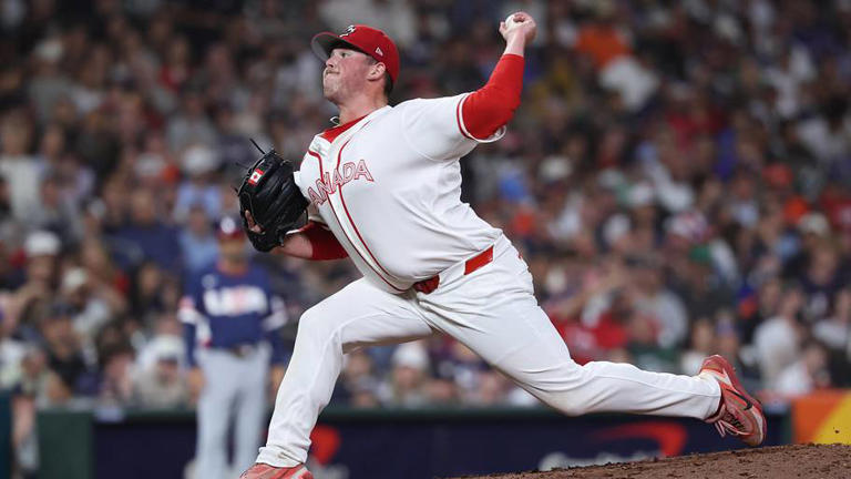 Former Guardians prospect's performance with Giants puts pressure on ...