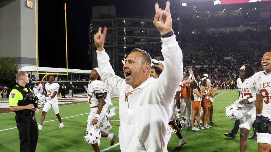 Texas takes another step toward landing 3-star WR after rivals fall out ...