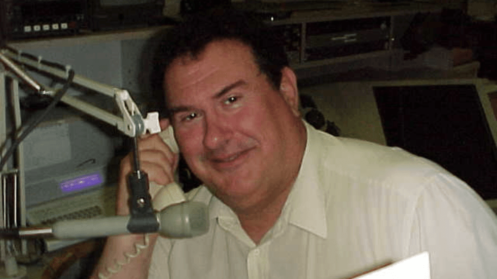 2 teens awarded scholarships in memory of former KYW Newsradio reporter