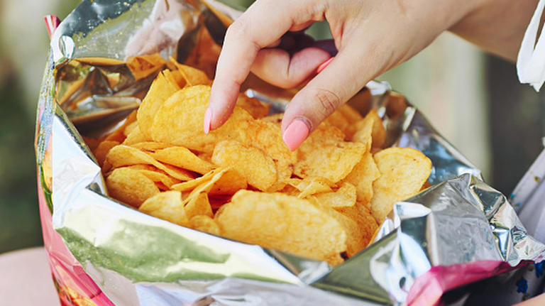 Family size vs party size potato chips: What's the difference and what ...