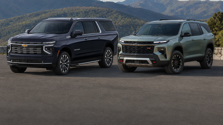 Chevy Traverse LT vs High Country: Why the $15,000 price gap matters