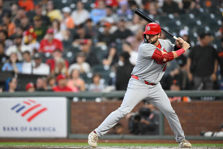 Cardinals select Nelson Velázquez, recall Jimmy Crooks
