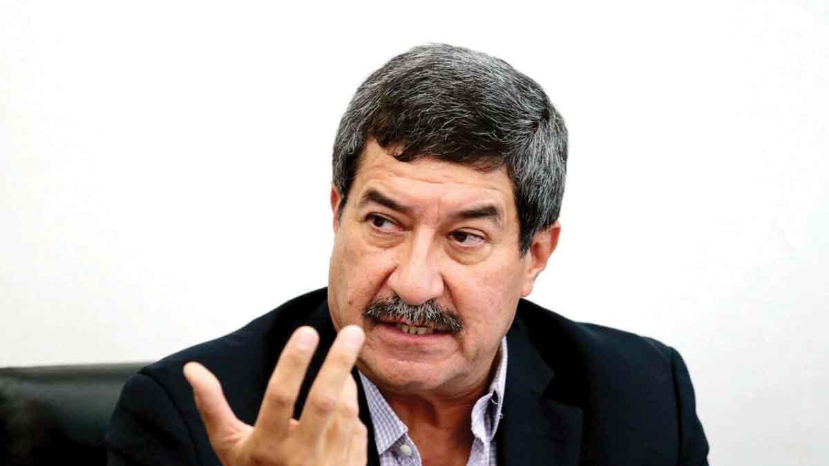 Javier Corral no se presenta a audiencia sobre denuncia contra Maru Campos