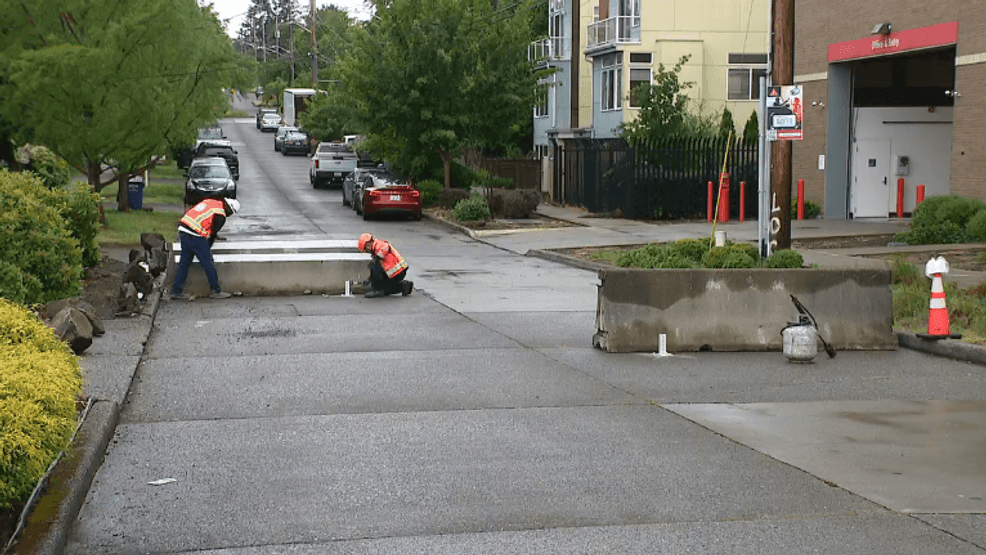 SDOT removes street barricades near Aurora Ave; neighbors doubtful of ...