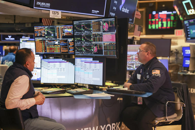 Wall Street cierra con tripe récord y el Nasdaq lidera ganancias ...