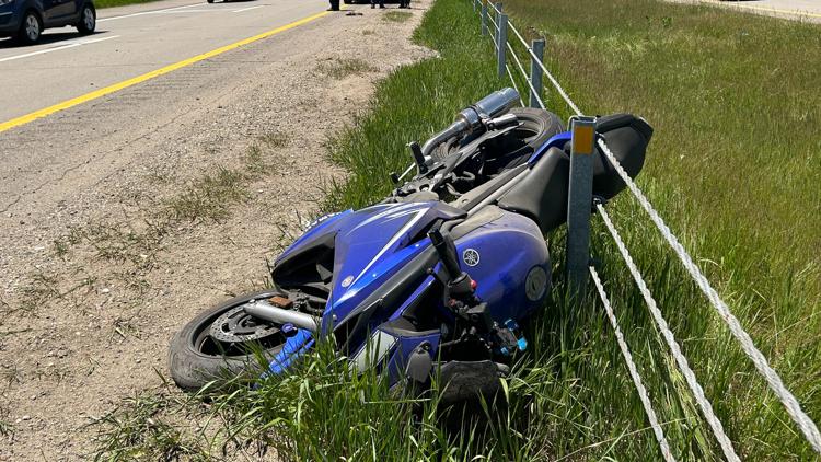 Grand Rapids motorcyclist seriously hurt after attempting to pass semi ...