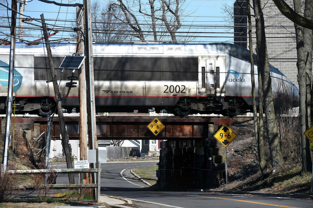 Fire near NY's Penn Station causes Amtrak train delays, cancellations ...